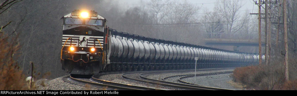 NS 9935 with eastbound crude oil unit train at MP 381